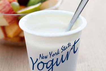 Cuomo designates yogurt as official New York State snack