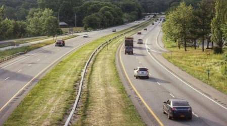 Route 17: Mess in the median