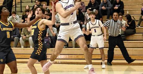 Crusaders narrowly lose to Warriors