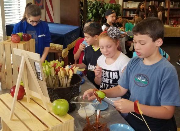 All are welcome at High Holiday Services and children’s programs at Chabad