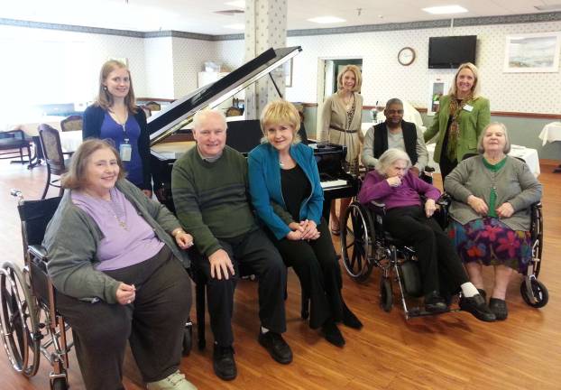 Elant residents enjoy classical music thanks to donation