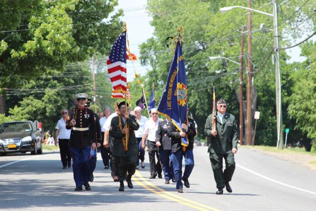 Monroe observes Memorial Day under hot, sunny skies