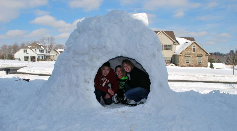 How To Build An Igloo In Your Backyard
